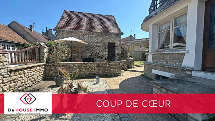 Maison 7 pièces à vendre à Saint-Martin-la-Garenne