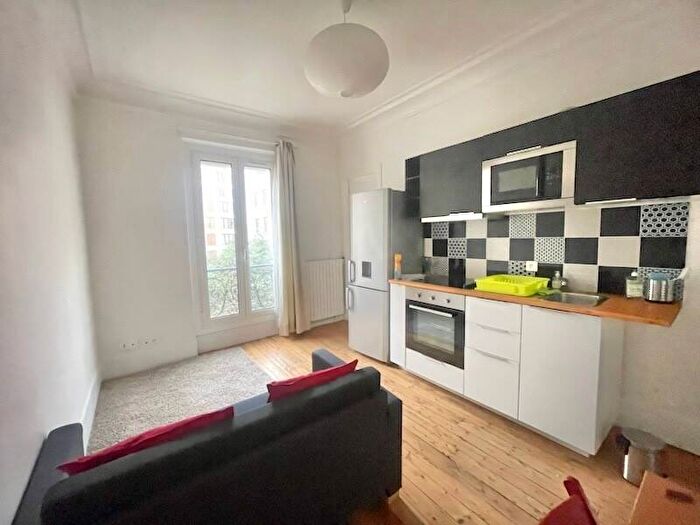 Appartement à louer - République-Gare-Porte de Paris, Saint-Denis - 2 pièces - 1 chambre