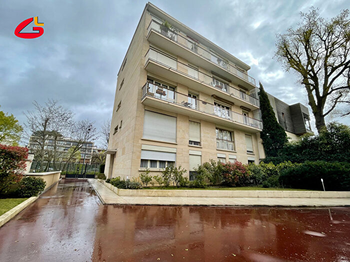 Appartement 1 pièce à vendre à Fontenay-sous-Bois, Proche Bois de Vincennes, Rer A
