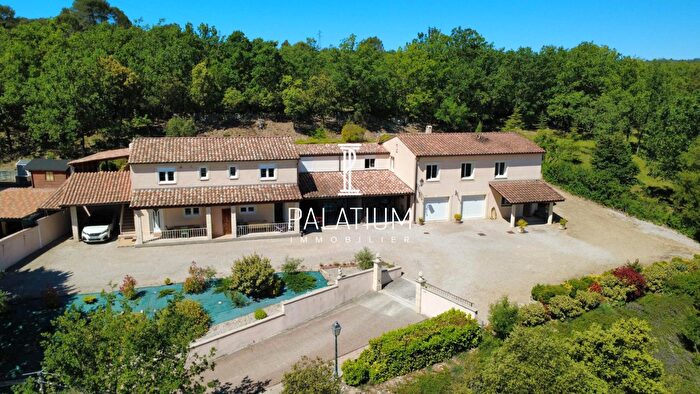 Gréoux-les-Bains - Maison 11 pièces à vendre