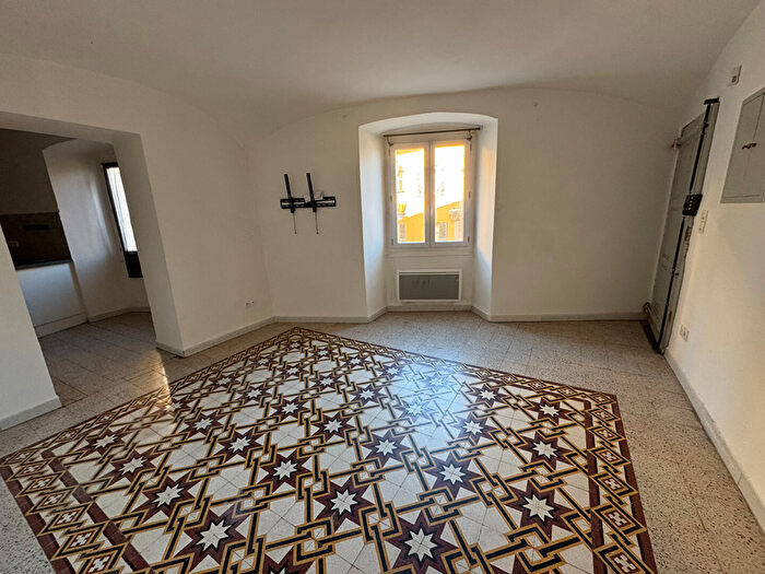 Appartement à louer - Bastia, Centre-ville ancien - 2 pièces - 1 chambre