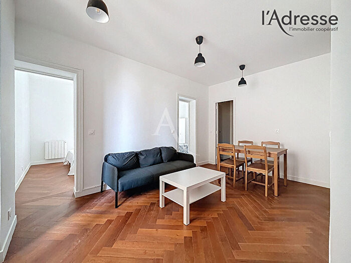 Appartement à louer - Puteaux, Centre-ville - 3 pièces - 2 chambres