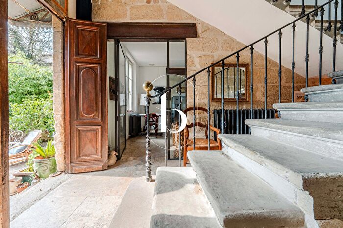 Maison à vendre - Uzès - 9 pièces - 6 chambres