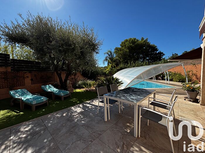 Maison à vendre - Bormes-les-Mimosas, La Favière, Le Gau, Cap-Bénet, Cabasson, Plages - 8 pièces - 6 chambres