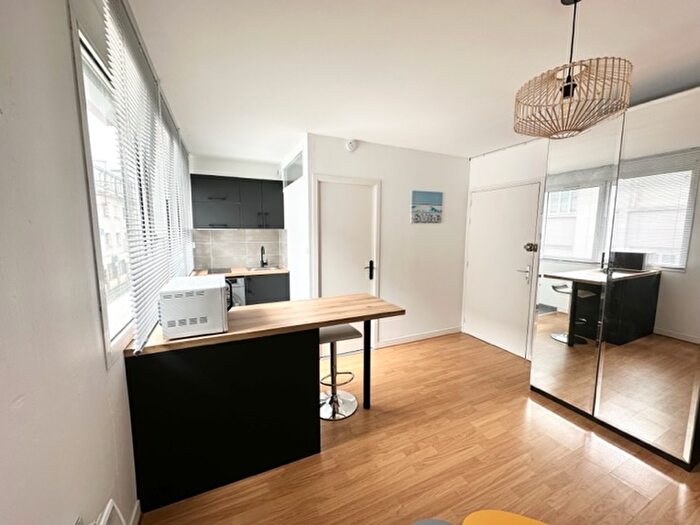 Appartement à louer - Brest, Saint-Marc, Kérampéré - 1 pièce