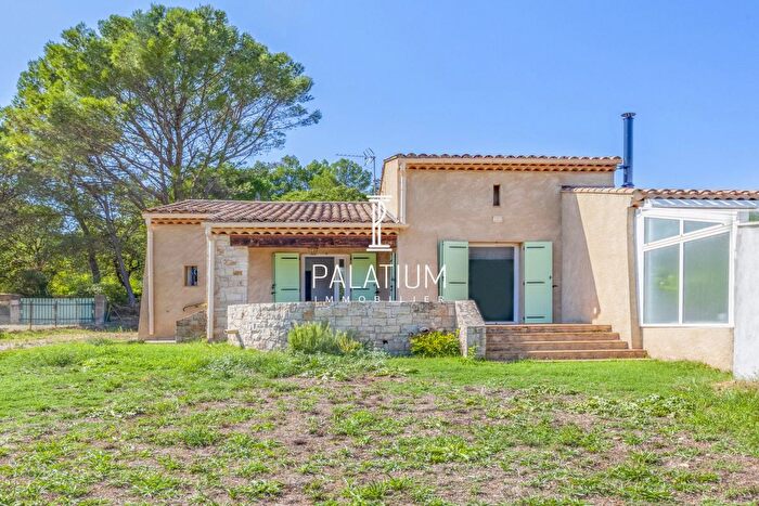 Gréoux-les-Bains : Maison 3 pièces à vendre