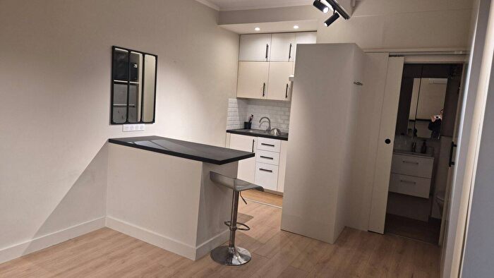 Appartement à louer - Vaillant-Sembat, Boulogne Billancourt - 1 pièce