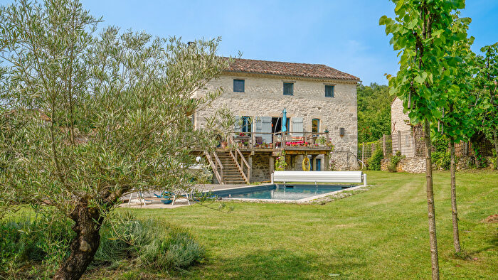 Sainte-Croix : Maison 5 pièces à vendre