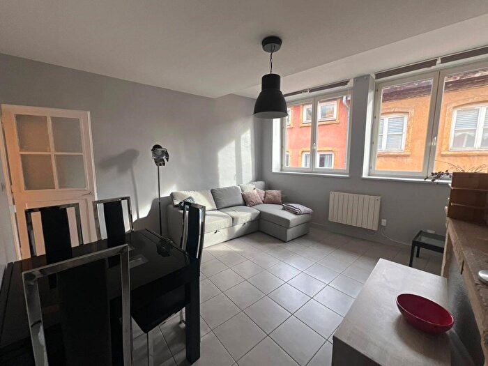 Appartement à louer - Vieux Lyon, Lyon ème arrondissement - 2 pièces - 1 chambre