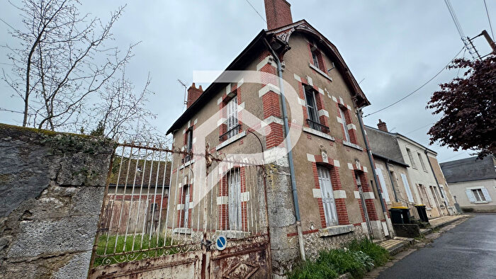 Chouzy-sur-Cisse : Maison 5 pièces à vendre