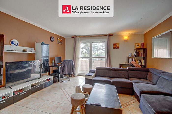 Appartement 3 pièces à Les Mureaux, Grand Ouest, à vendre