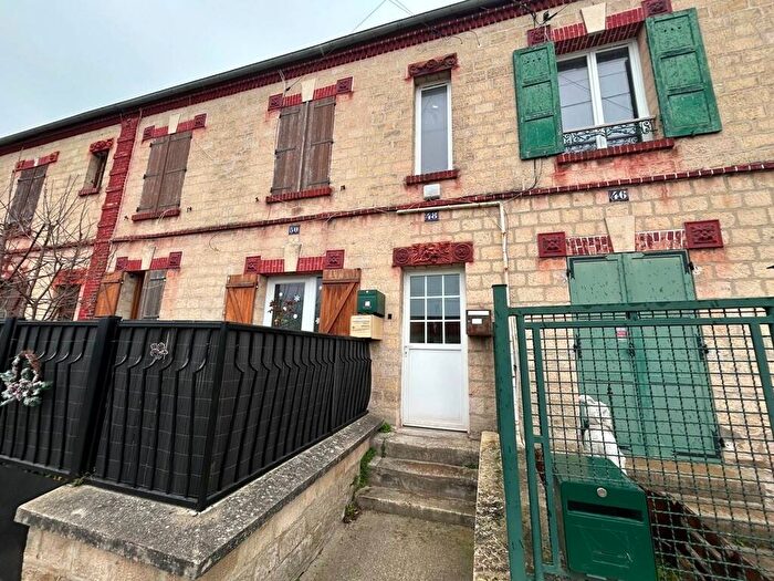 Appartement à louer - Vieux Persan - 3 pièces - 2 chambres