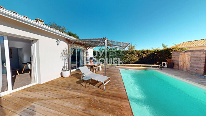 Maison à vendre - Saint-Michel-de-Rieufret - 4 pièces - 3 chambres