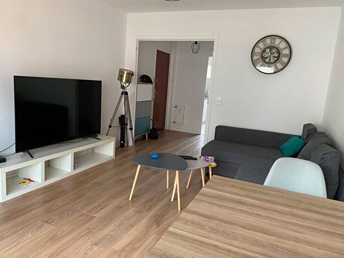 Appartement à louer - Clermont-Ferrand - 3 pièces - 2 chambres