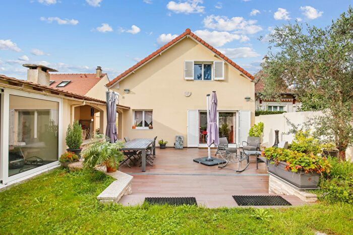 Appartement à vendre - Saint-Brice-sous-Forêt, Centre-ville, Clos - 5 pièces - 2 chambres