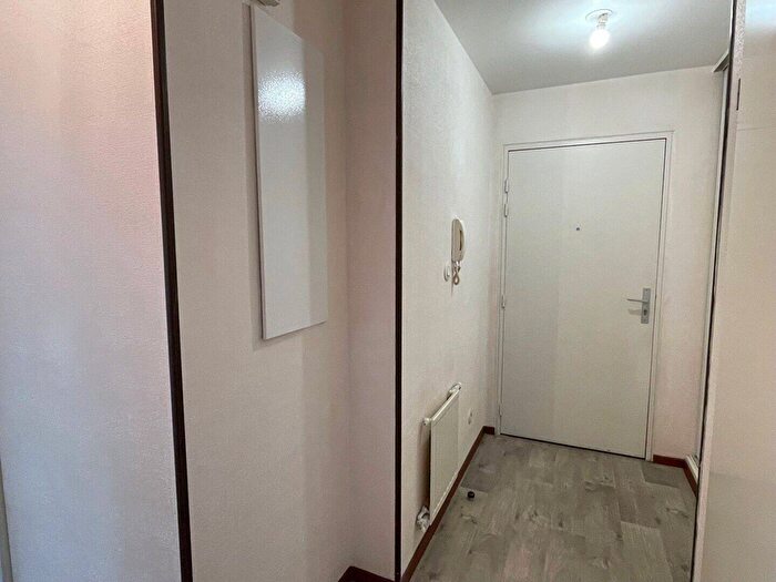 Centre Ville-Chenevières-Parc, Essey-lès-Nancy : Appartement 2 pièces à louer