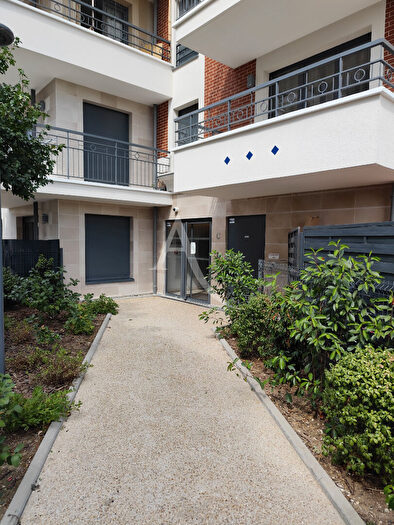 Chelles, Centre-ville, Gare, Abbesses : Appartement 1 pièce à vendre