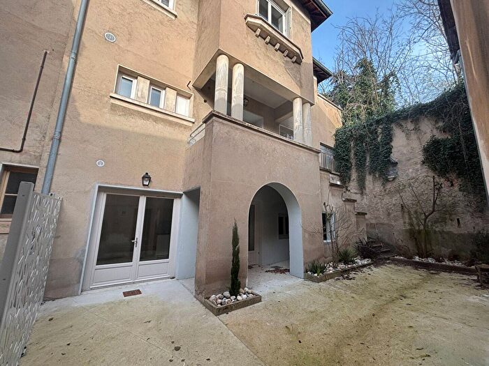 Appartement à louer - Est, Trévoux - 2 pièces - 1 chambre