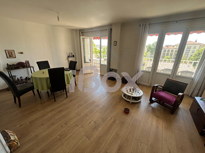 Appartement à vendre - Toulon, Saint-Roch - 4 pièces - 2 chambres