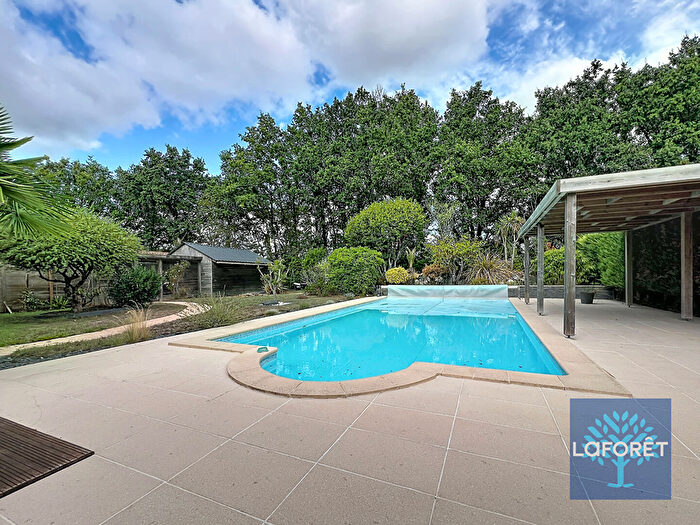 Maison 6 pièces à vendre à Landeronde