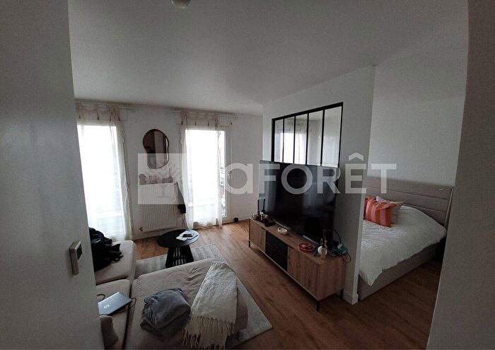 Appartement à louer - Le Coulon, Thiais - 1 pièce