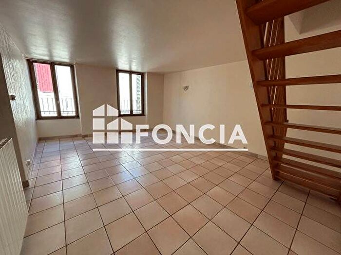 Appartement à louer - Sud, Pont-Saint-Esprit - 5 pièces - 4 chambres