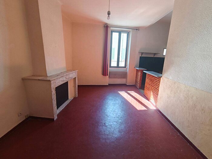 Appartement à louer - Zone Urbaine, Lambesc - 1 pièce