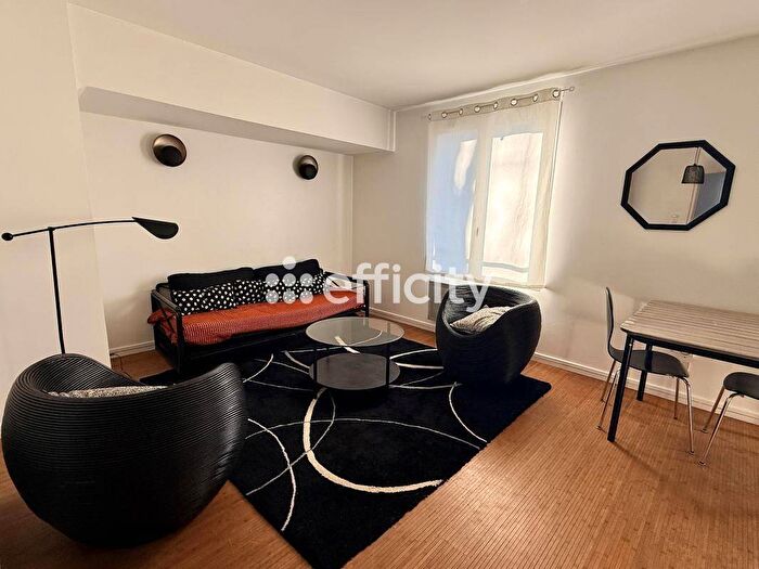 Appartement à louer - Vieux Lille - 2 pièces - 1 chambre