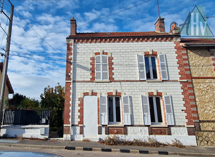 Maison à vendre - Romilly-sur-Seine - 4 pièces - 3 chambres