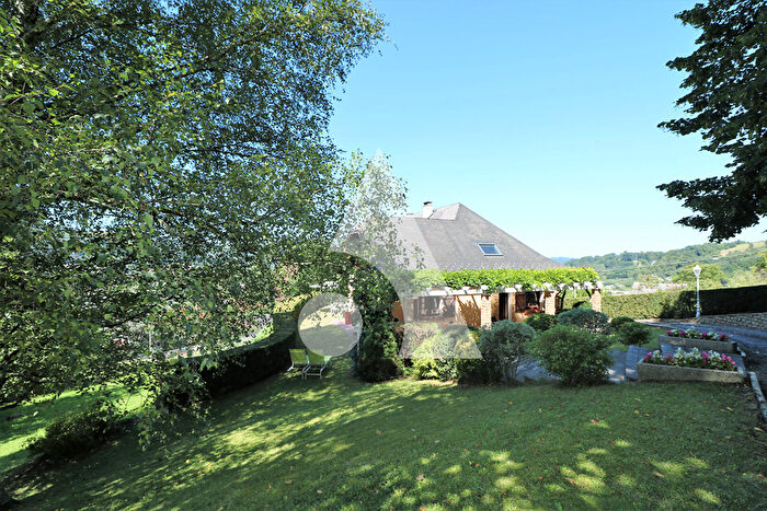 Maison 9 pièces à Bagnères-de-Bigorre, à vendre