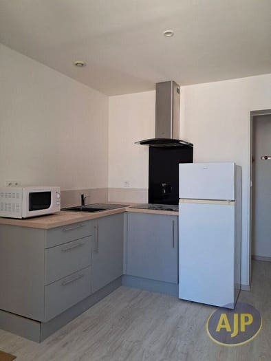 Appartement 2 pièces à Jarnac-Champagne, à louer