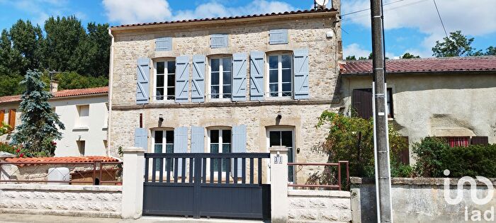 Maison à vendre - Nuaillé-sur-Boutonne - 3 pièces - 2 chambres
