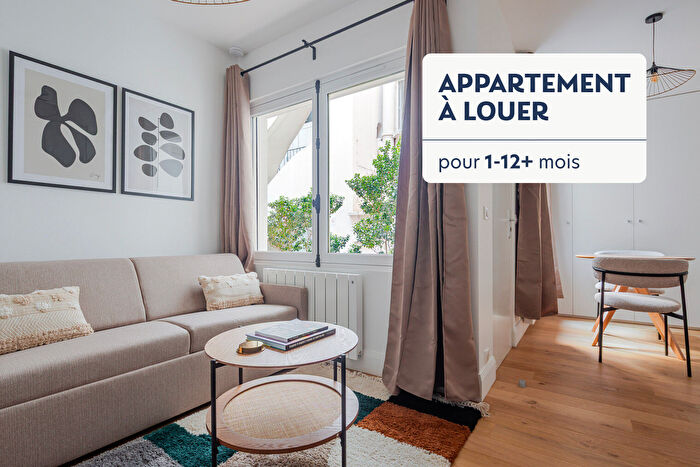 Appartement à louer - Paris e , Chaillot - 1 pièce - 1 chambre