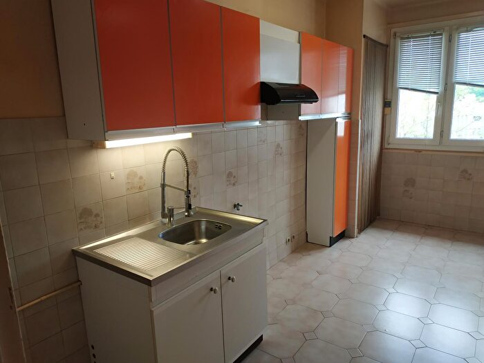 Appartement à louer - Saint-Étienne, Saint-Roch, Vivaraize, Valbenoite, Centre Deux - 4 pièces - 2 chambres