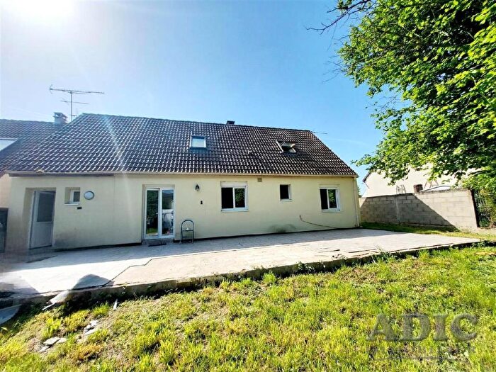 Maison à vendre - Le Plessis-Belleville - 7 pièces - 5 chambres