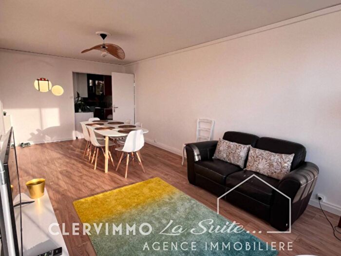 Appartement à louer - Marseille ème arrondissement - 5 pièces - 4 chambres