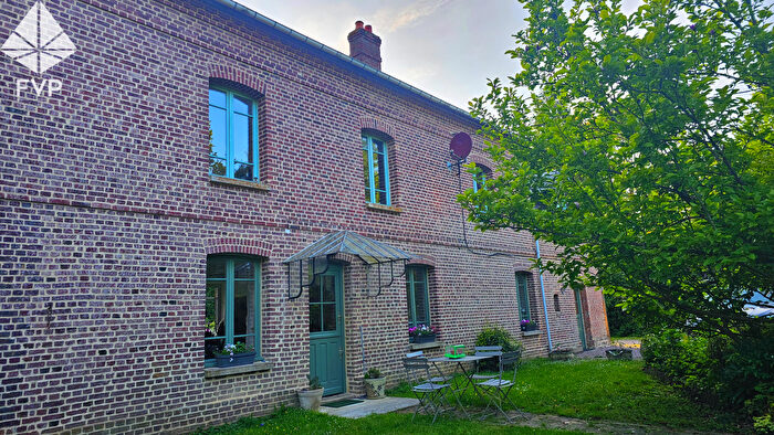 Maison à vendre - Saint-Victor-lAbbaye - 8 pièces - 6 chambres