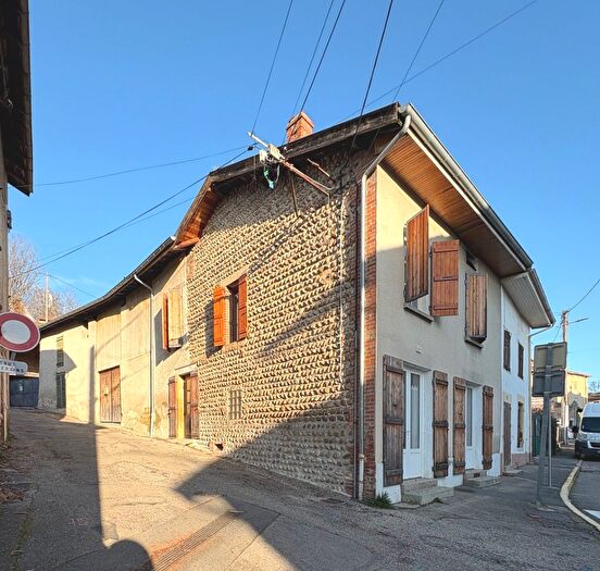 Maison à vendre - Beaurepaire - 4 pièces - 3 chambres