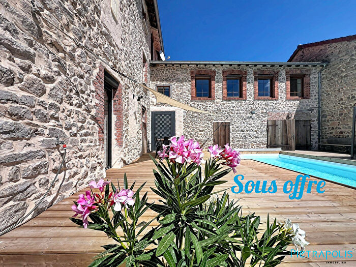 Maison 8 pièces à vendre à Fourneaux