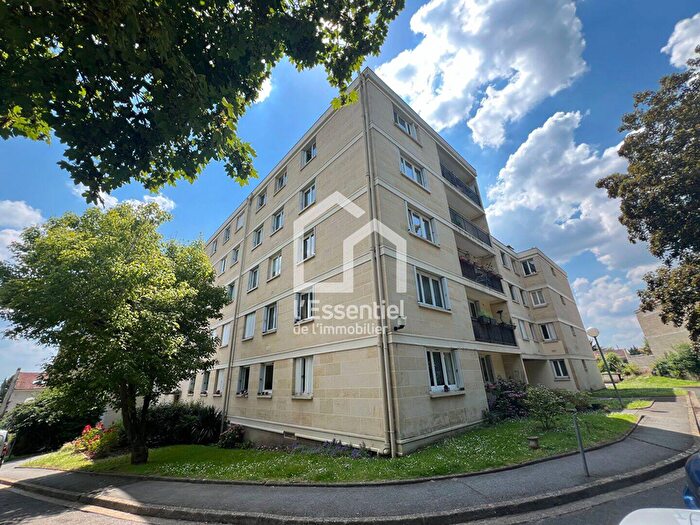 Nord et Ouest, Triel-sur-Seine - Appartement 2 pièces à louer