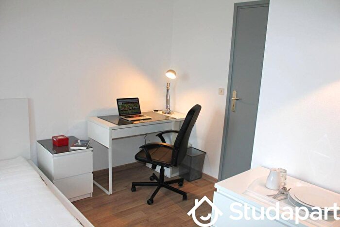 Appartement à louer - Centre Ville-Petit Margny, Compiègne - 1 pièce - 1 chambre