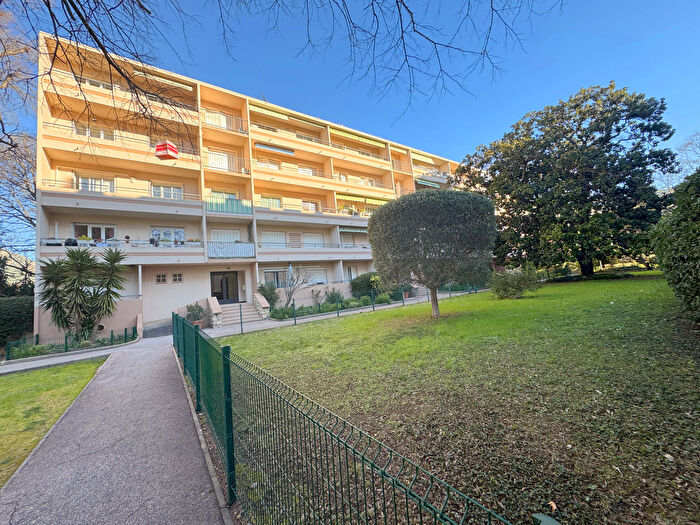 Appartement à vendre - Toulon, Barbès - 3 pièces - 2 chambres