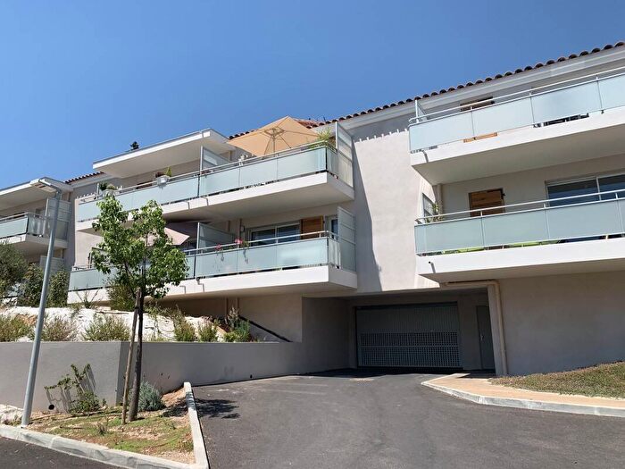 Appartement à louer - Les Moulins, Toulon - 2 pièces - 1 chambre