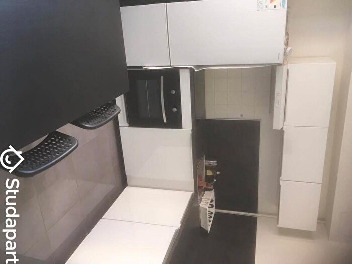 Berriat-Ampere, Grenoble - Appartement 3 pièces à louer