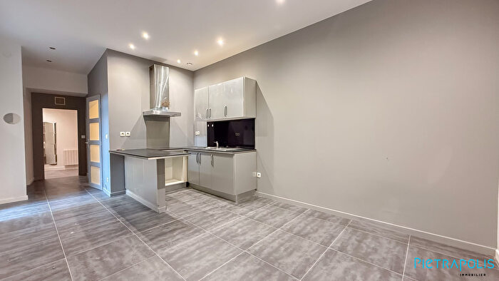 Appartement à vendre - Villeurbanne, République, Tolstoi - 2 pièces - 1 chambre