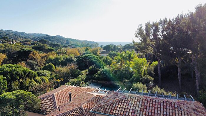 Maison à vendre - La Croix-Valmer - 7 pièces - 4 chambres