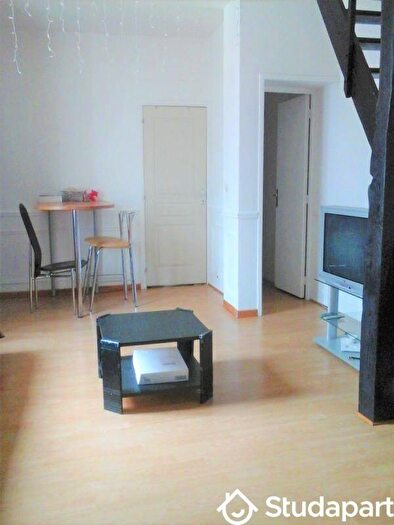 Faubourg de Béthune-Concorde, Lille : Appartement 1 pièce à louer
