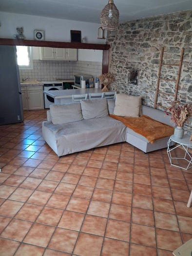 Maison 2 pièces à louer à Saint-Gervasy