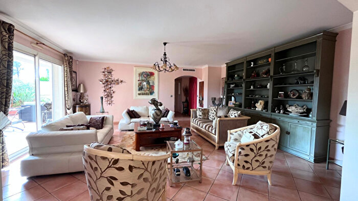 Appartement à vendre - Hyères, Costebelle, Almanarre - 3 pièces - 2 chambres