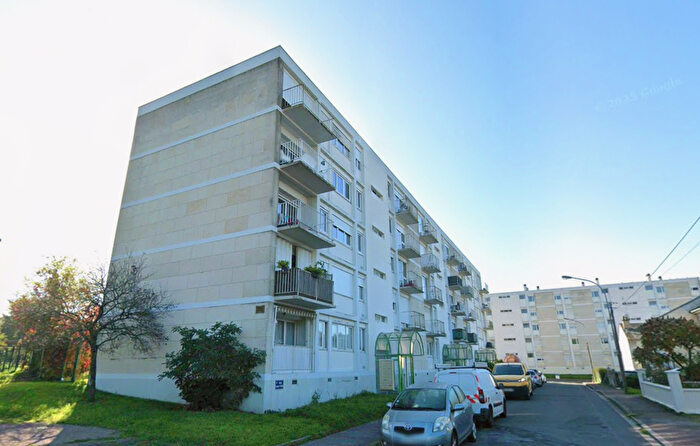 Appartement à louer - Châtellerault, Ozon - 3 pièces - 2 chambres
